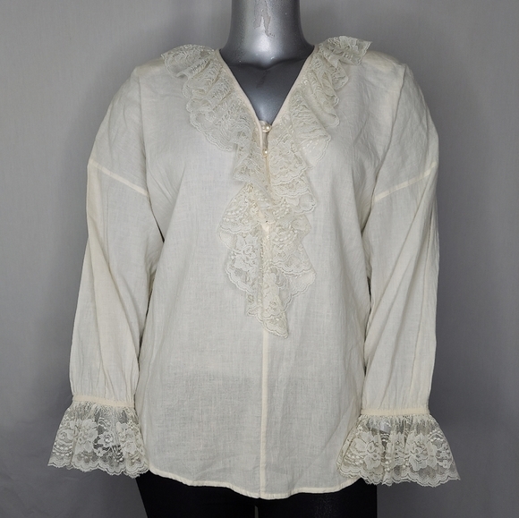 San Andre | Tops | San Andre 9s Vtg Top Oversize Lace Ruffle Vneck Bell ...